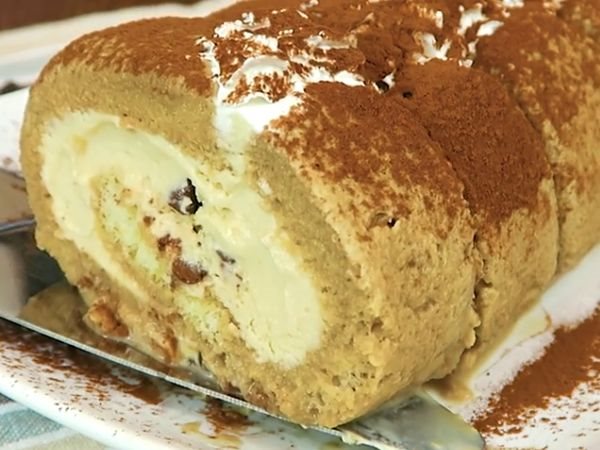 Tiramisu rolat: Nikad brža poslastica za celu porodicu! (VIDEO) | Stvar ...