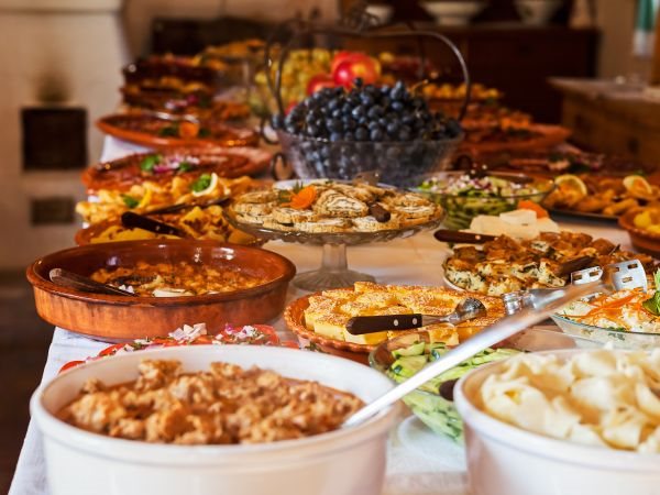 KOMPLETAN VODIČ: Kako organizovati i pripremiti slavu | Stvar ukusa