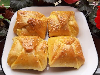 Ukusan doručak: Pecivo punjeno sirom (VIDEO) | Stvar ukusa