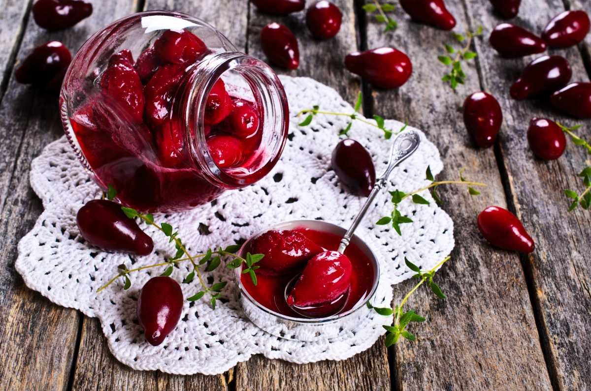 Starinski recept za džem od drenjina: Savršen dodatak palačinkama ...