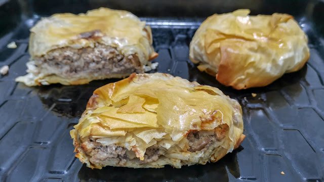 VEČERA ILI PREDJELO: Ovako se pravi najbolja pita sa mesom i pečurkama ...