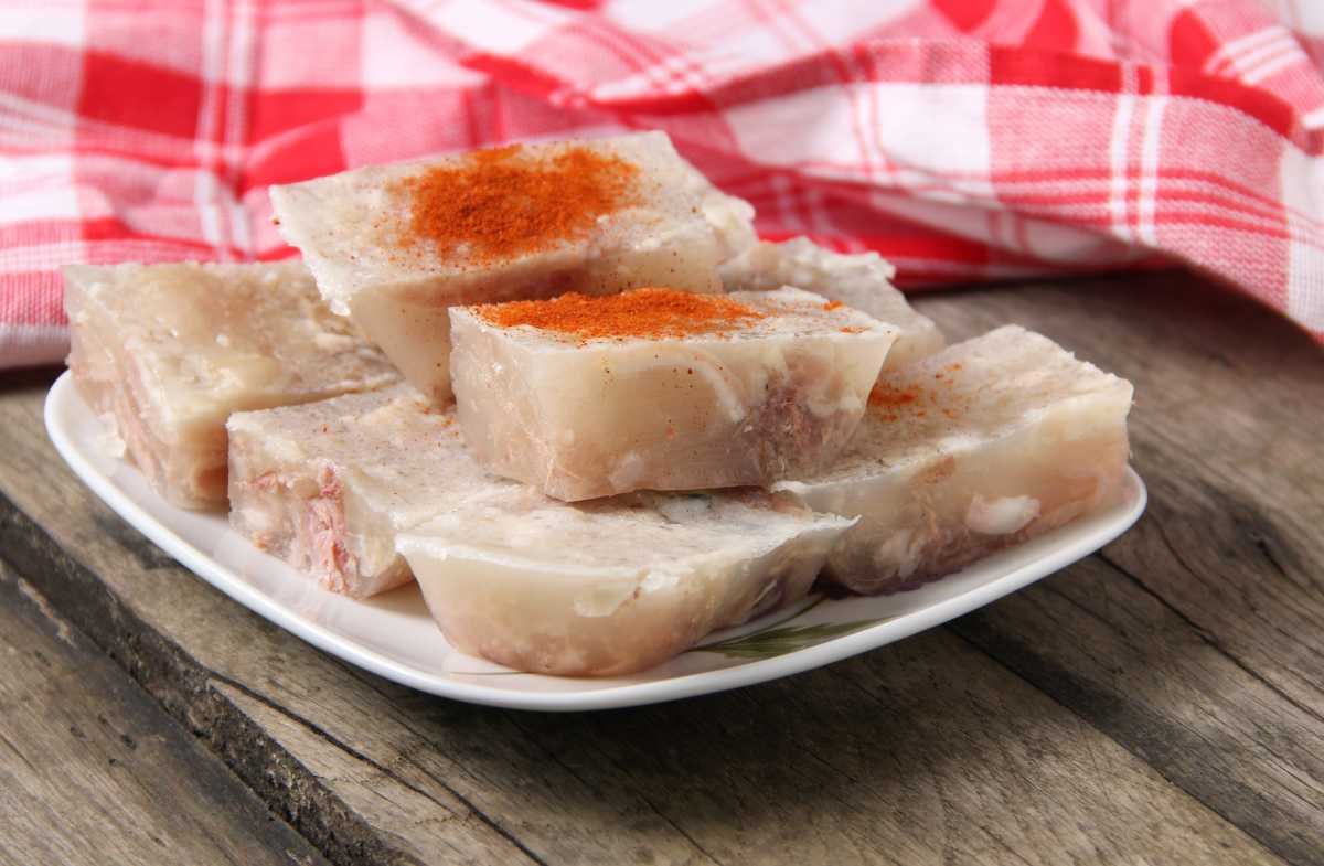 TRADICIONALNO JELO: Po ovom receptu PIHTIJE će vam sigurno uspeti ...