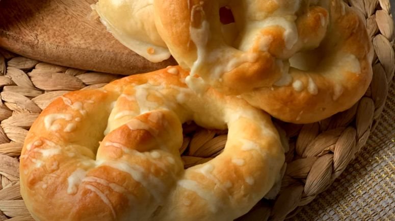 Bolje nego iz pekare: Slane perece iz domaće radinosti (VIDEO) | Stvar ...