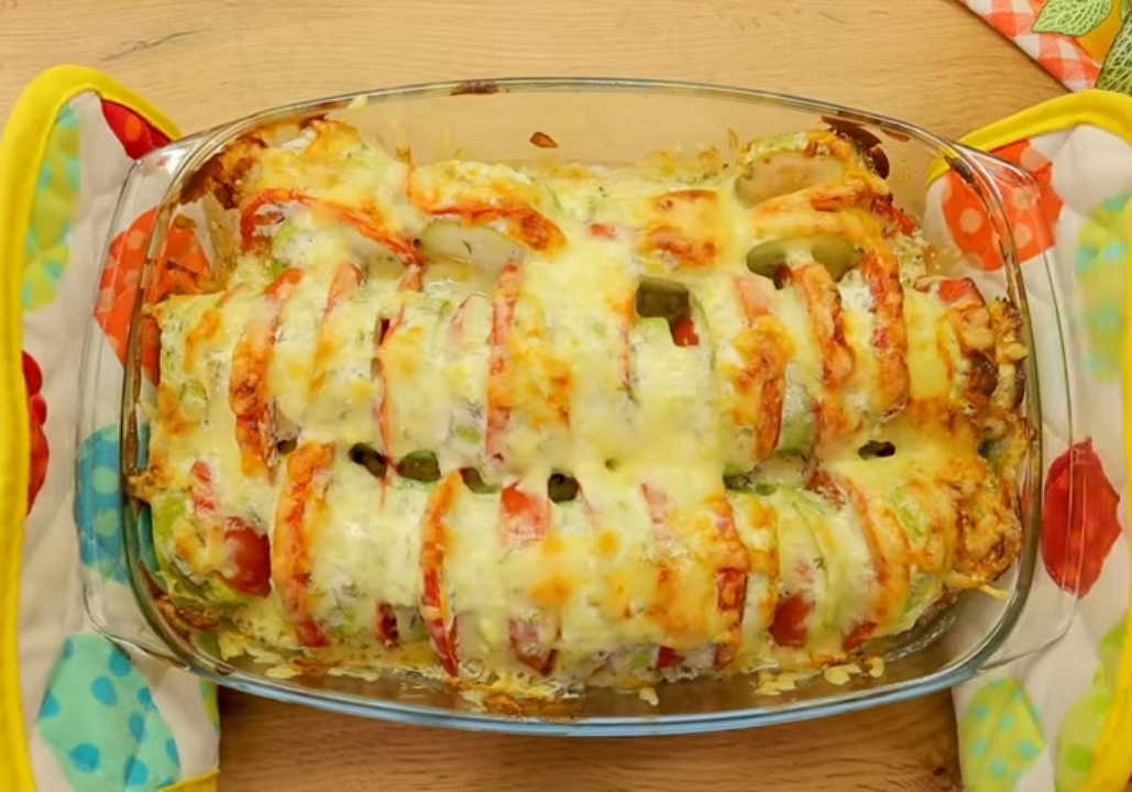 Tikvice i paradajz u rerni sa sirom recept | Stvar ukusa