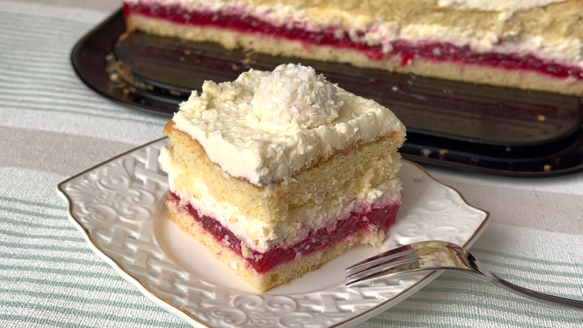 Rafaelo kolač sa musom od maline | Stvar ukusa