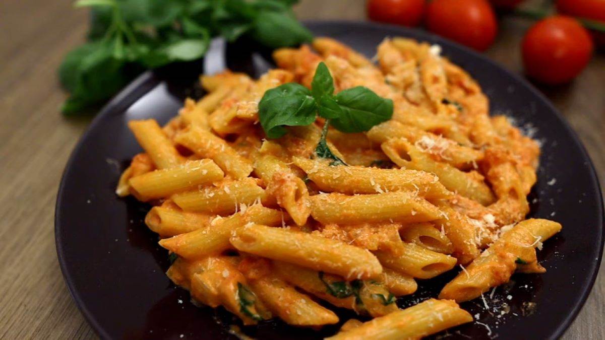 Brza pasta u paradajz sosu | Stvar ukusa