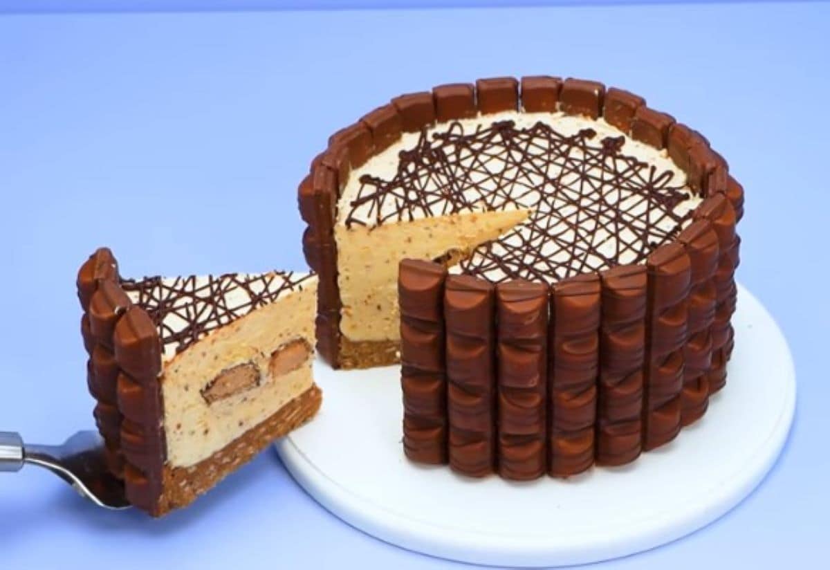 Kako se pravi kinder bueno torta recept | Stvar ukusa