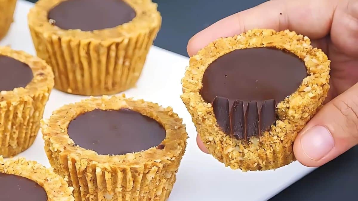 Recept za neodoljive sitne kolače - korpice od keksa punjene čokoladom ...