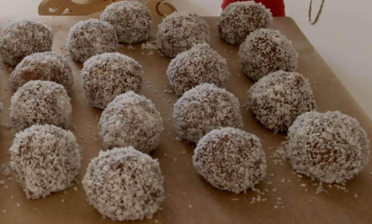 Recept za sitne kolače sa rumom i kokosom | Stvar ukusa