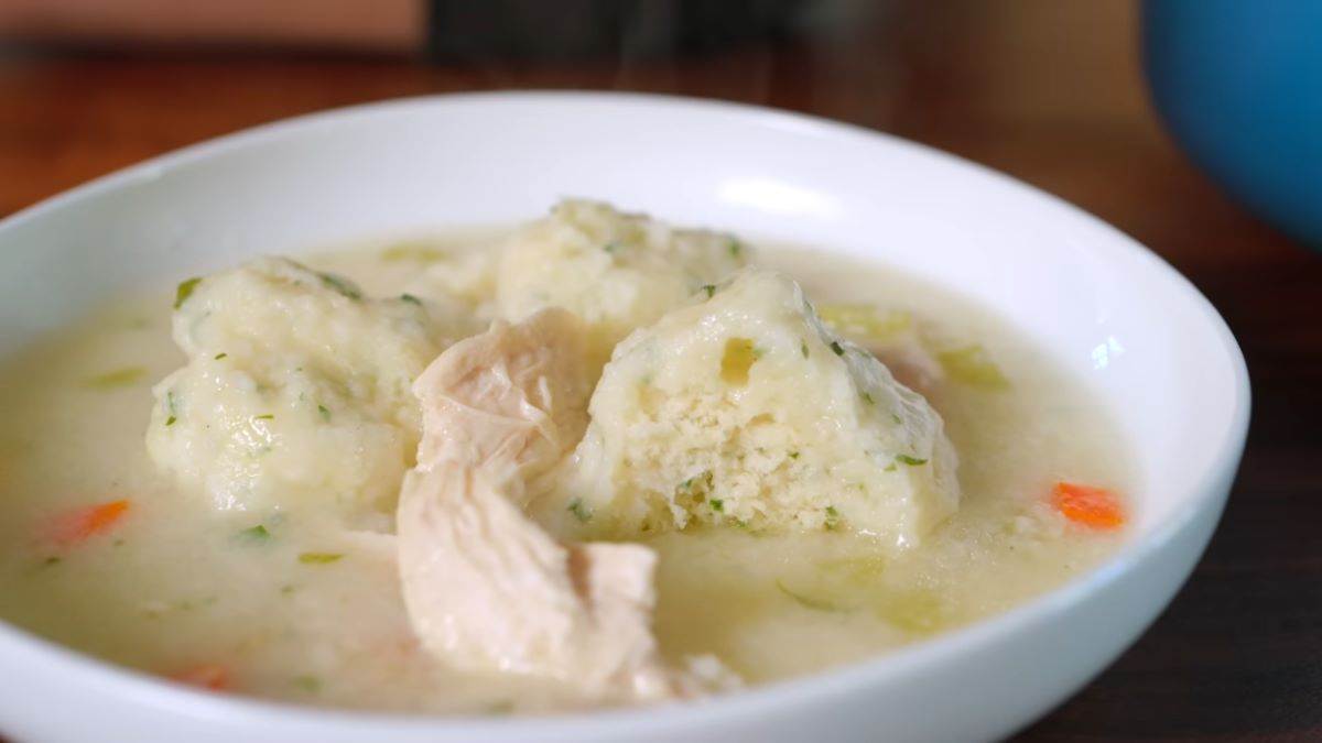 Recpet za supu sa knedlama od celog pileta | Stvar ukusa