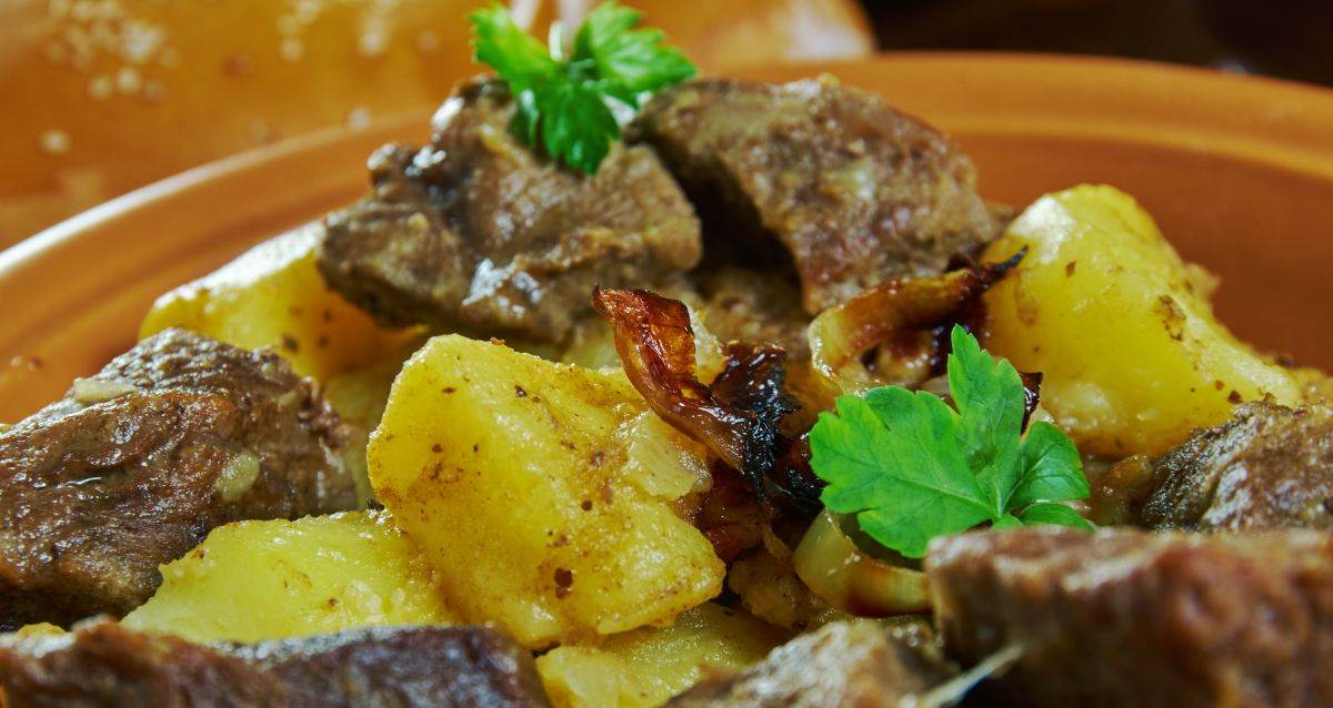 Recept za juneći ribić u krem sosu od belog luka | Stvar ukusa