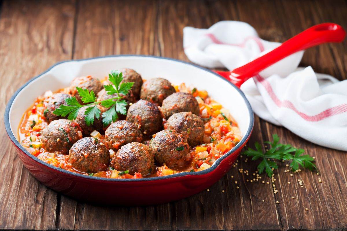 Recept za ćufte od jagnjetine i bulgura sa šargarepom i fetom | Stvar ukusa