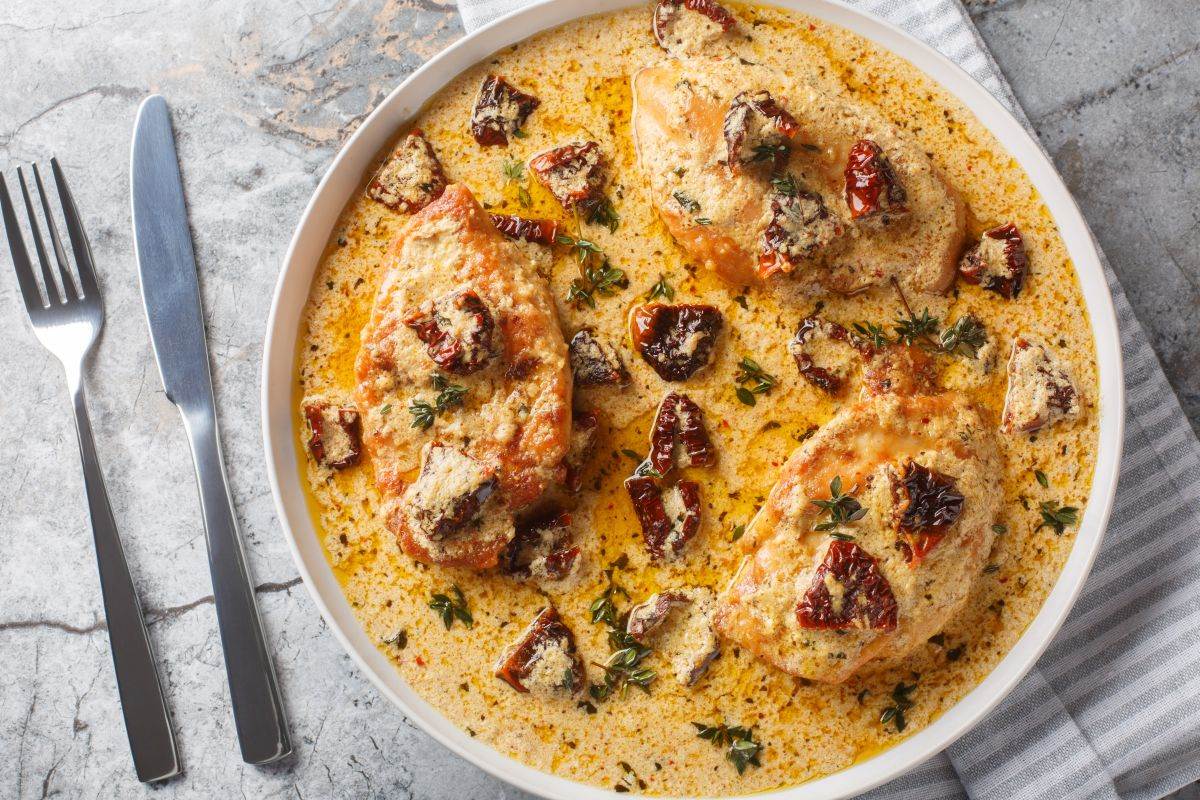 Recept za kremastu, začinjenu piletinu iz tiganja | Stvar ukusa