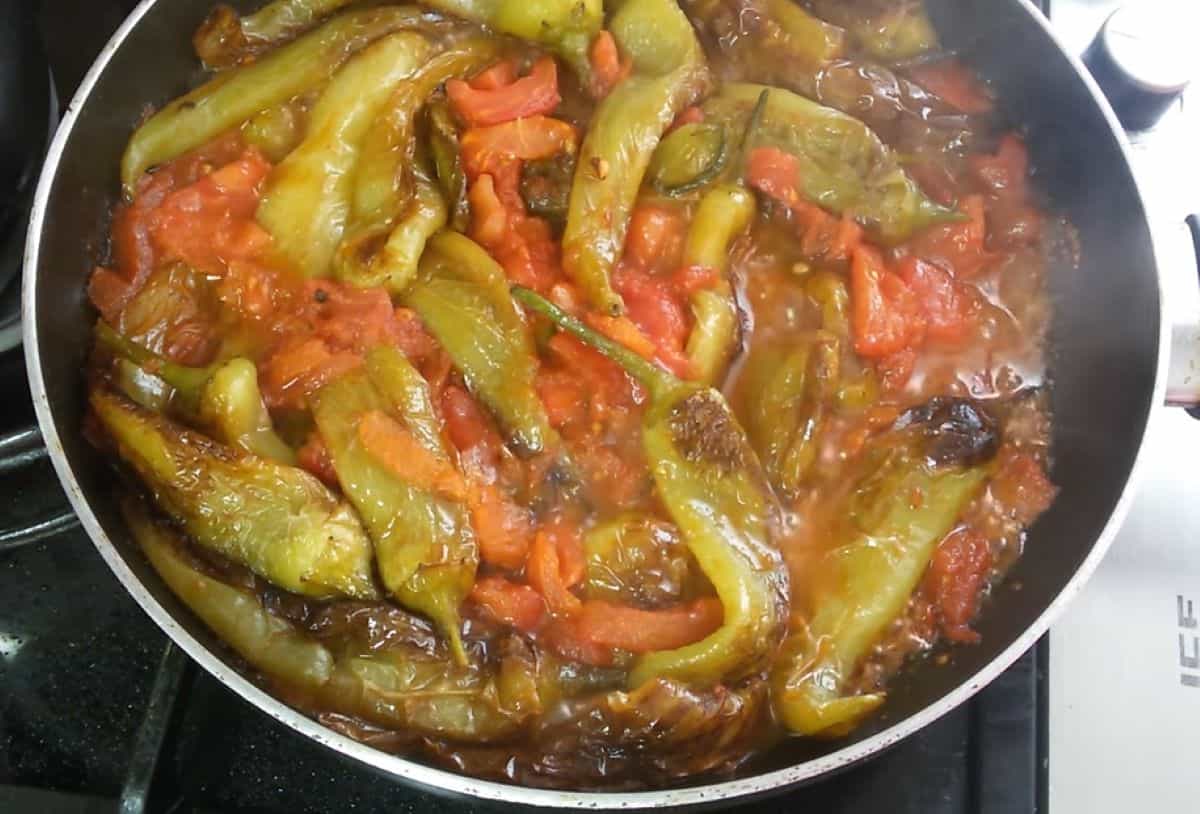 Turski recept za bećarac sa ljutom paprikom | Stvar ukusa