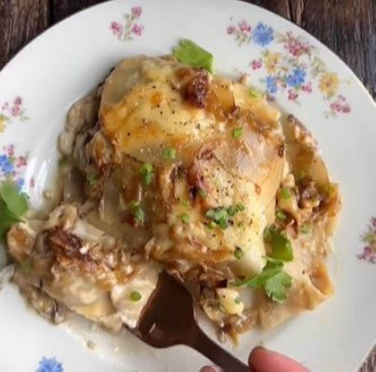 Recept za krompir sa sirom i kupusom | Stvar ukusa