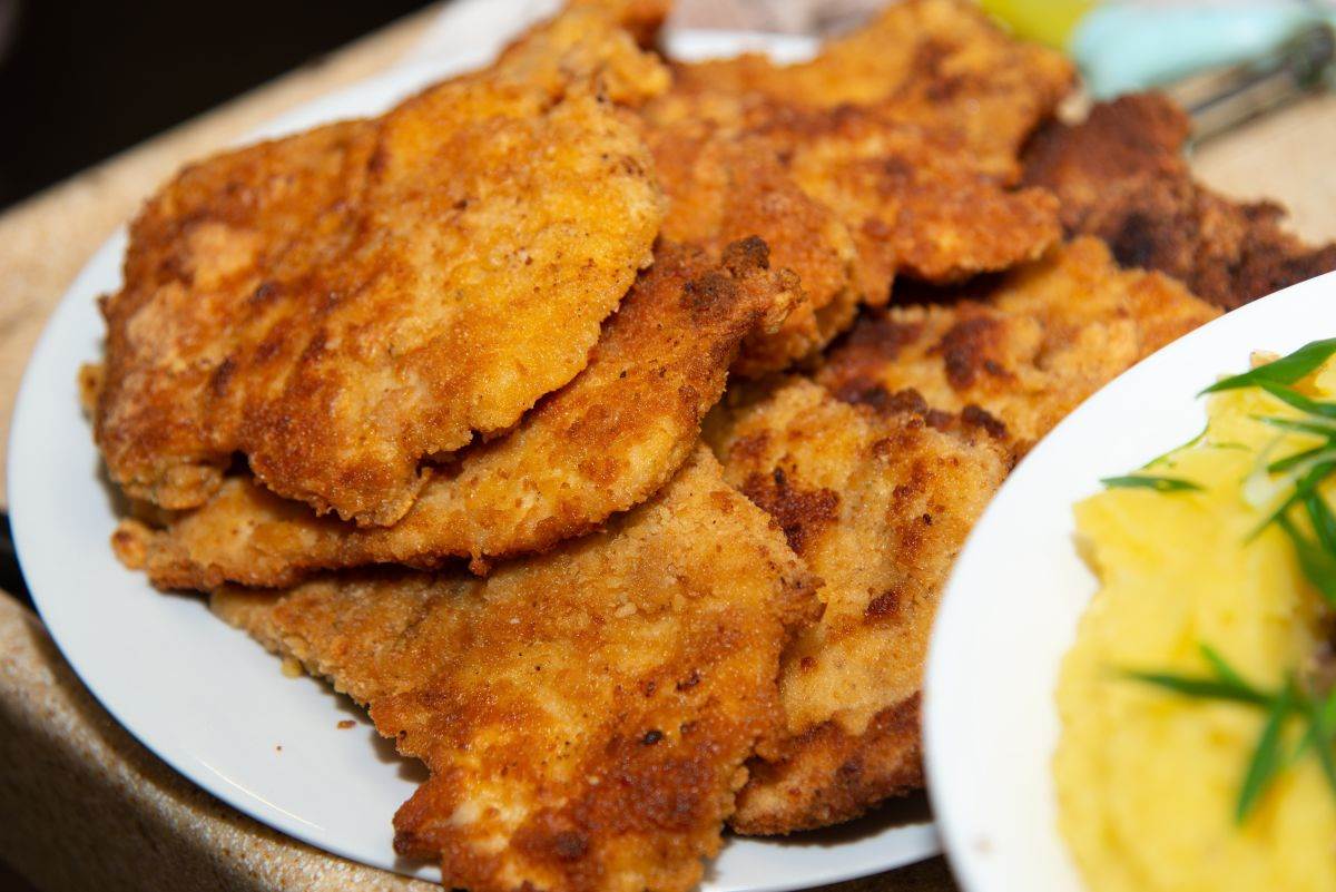 Recept za pileći file pohovan sa prezlom, karijem i kurkumom | Stvar ukusa