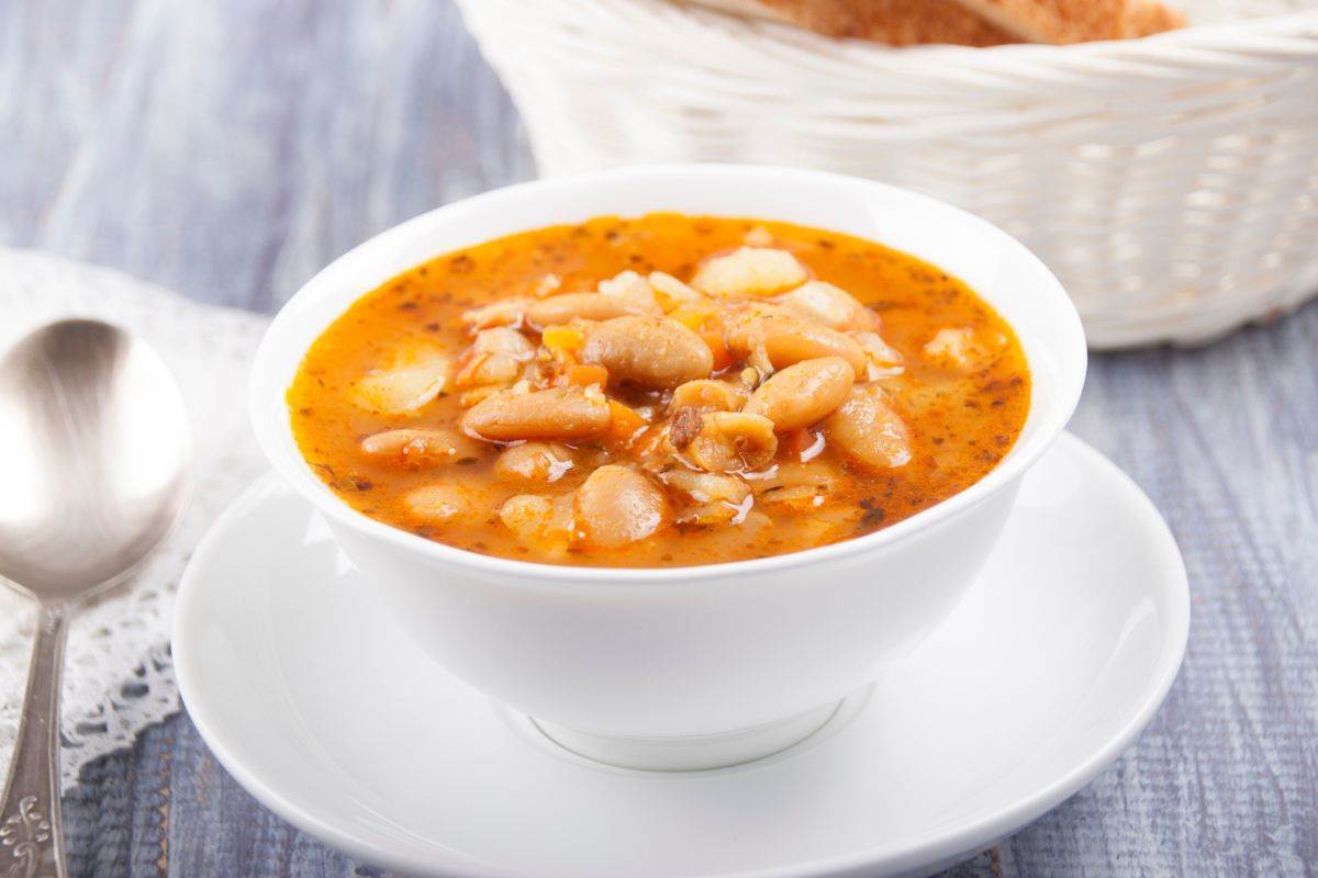 Recept za mediteranski pasulj sa piletinom | Stvar ukusa