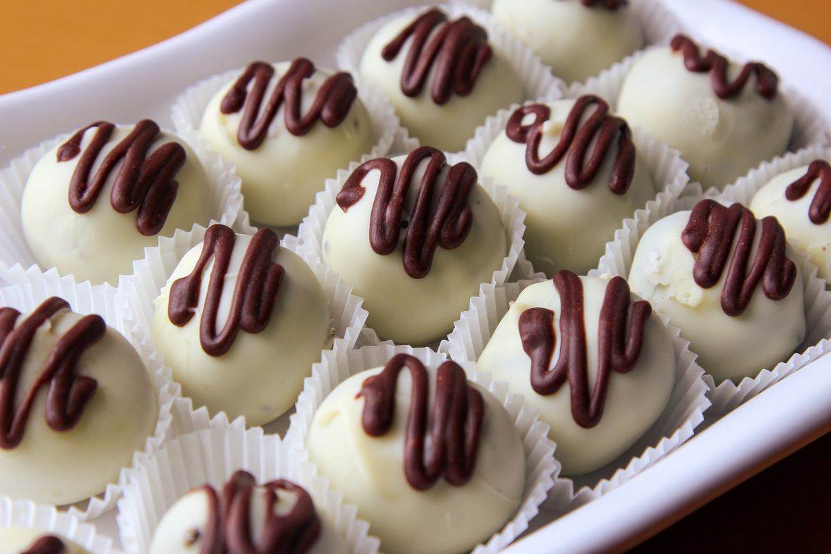 Recept za slavske kokos kuglice sa konjakom i kafom | Stvar ukusa