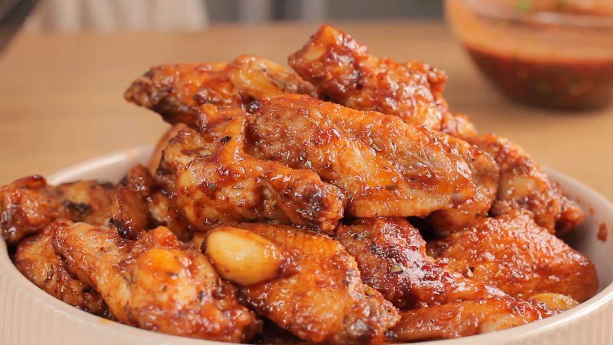 Recept za pileća krilca u ulju od belog luka | Stvar ukusa