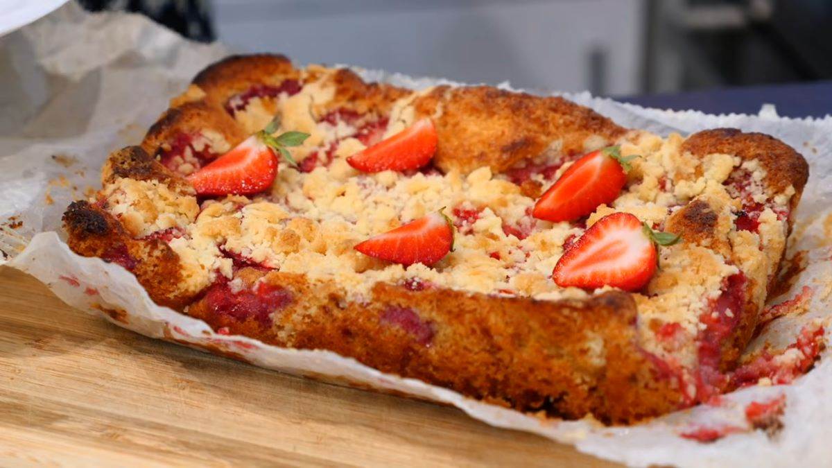 Recept za kolač sa jagodama iz pleha | Stvar ukusa