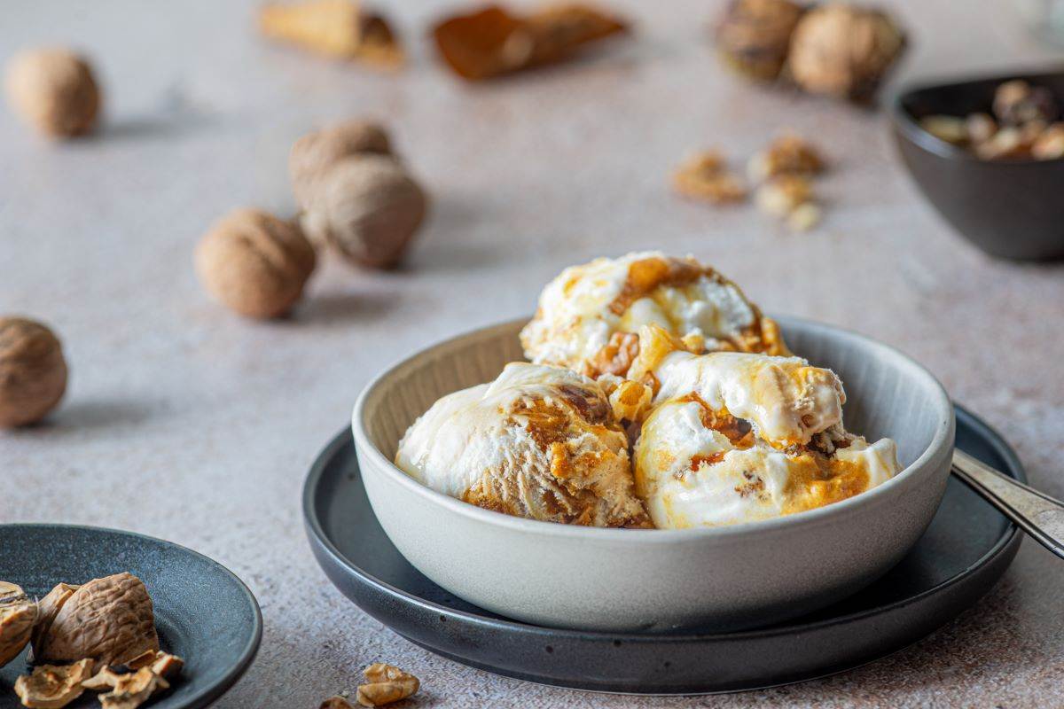 Domaći sladoled sa orasima recept | Stvar ukusa