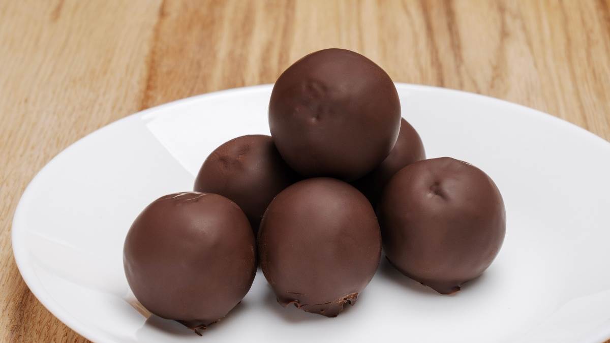 Recept za rum kuglice koje se uvek prve razgrabe | Stvar ukusa