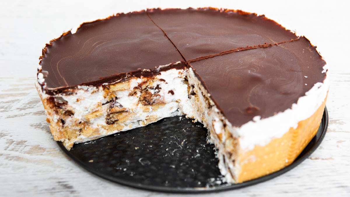 Keks torta sa bananicama recept | Stvar ukusa