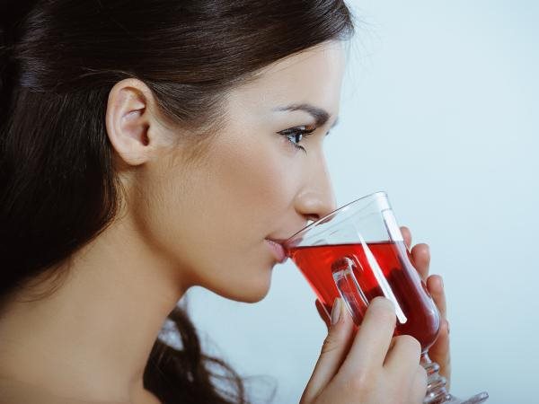 Domaći čaj koji reguliše hormonski status kod žena | Stvar ukusa