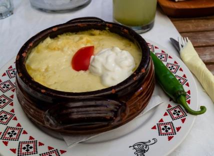 Recept za žgance sa kiselom pavlakom - bolje od palente | Stvar ukusa